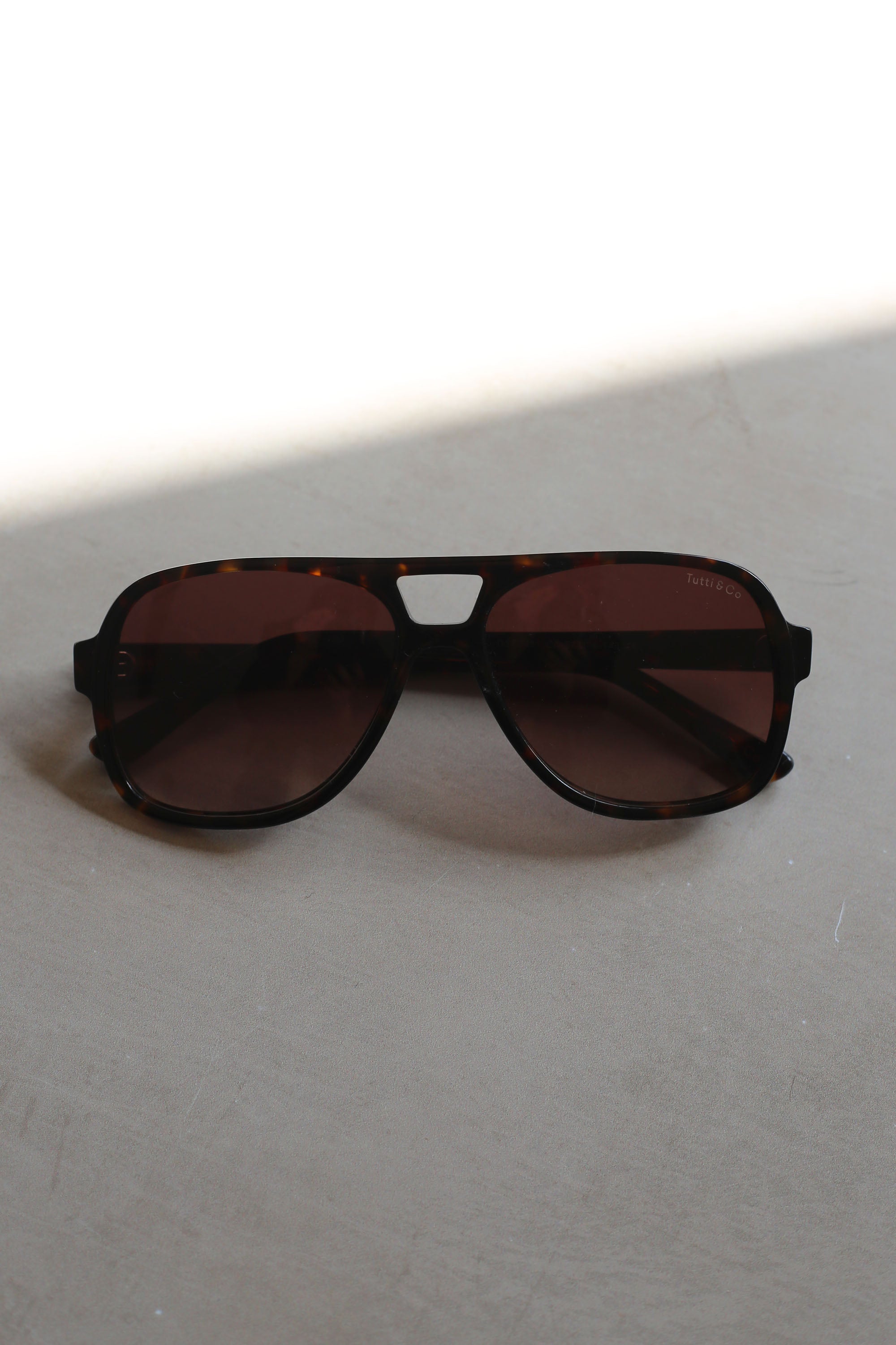 Aura Sunglasses – Tutti & Co Aura Sunglasses – Tutti & Co
